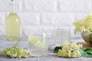 69 Incredible Edible Flowers and How to Use Them